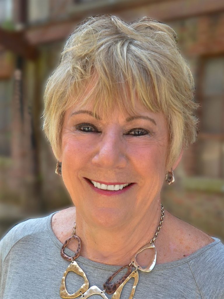 Real Estate agent near Greensboro, NC 27408 - Diane Thompson