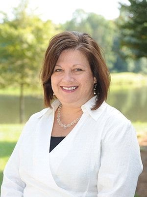 Real Estate agent near Charlotte, NC 28277 - Valerie Castano